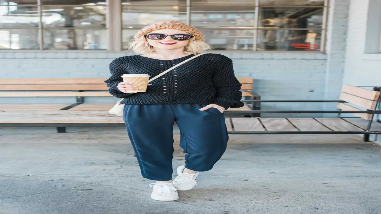 How To Wear Ankle Pants To Work- Office Chic Unleashed