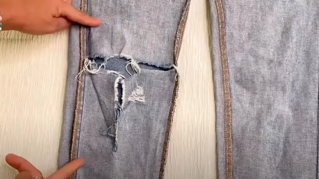 How To Sew Ripped Jeans: 9 Easy Steps